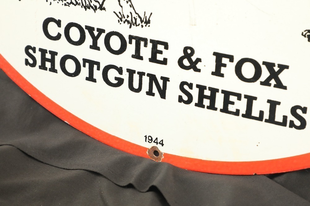 Modern Made 30 Winchester Coyote & Fox Shotgun Shells Porcelain On ...